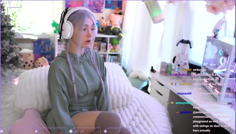 BluKitsune9 - Streamer Profile & Stats